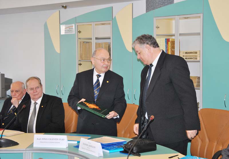 Preşedintele Academiei Române acad. Ionel Valentin Vlad a trecut la ...