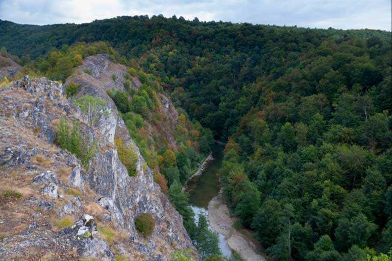 Drumeție în Defileul Lăpușului - Graiul Maramureșului