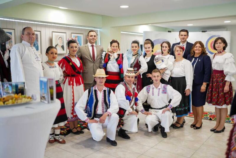 Consiliul Județean Maramureș a organizat spectacole în Cipru de Ziua ...